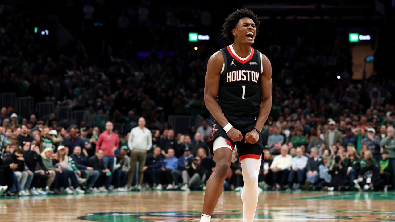 火箭最强的铁锁！阿门赛季攻防高光：极限绝杀绿军死亡隔扣阿丘瓦_高清1080P在线观看平台_腾讯视频