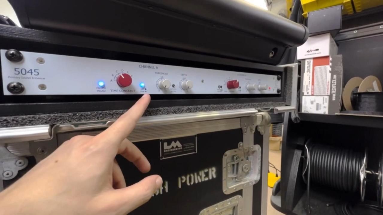 罗伯特尼夫5045连接调音台和实际演示_高清1080P在线观看平台_腾讯视频