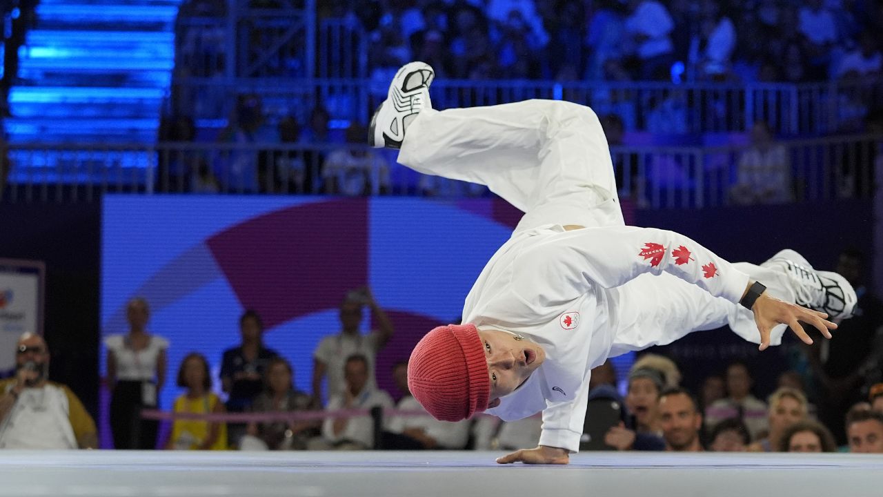 【金牌时刻】霹雳舞男子决赛加拿大选手菲利普摘金_高清1080P在线观看平台_腾讯视频